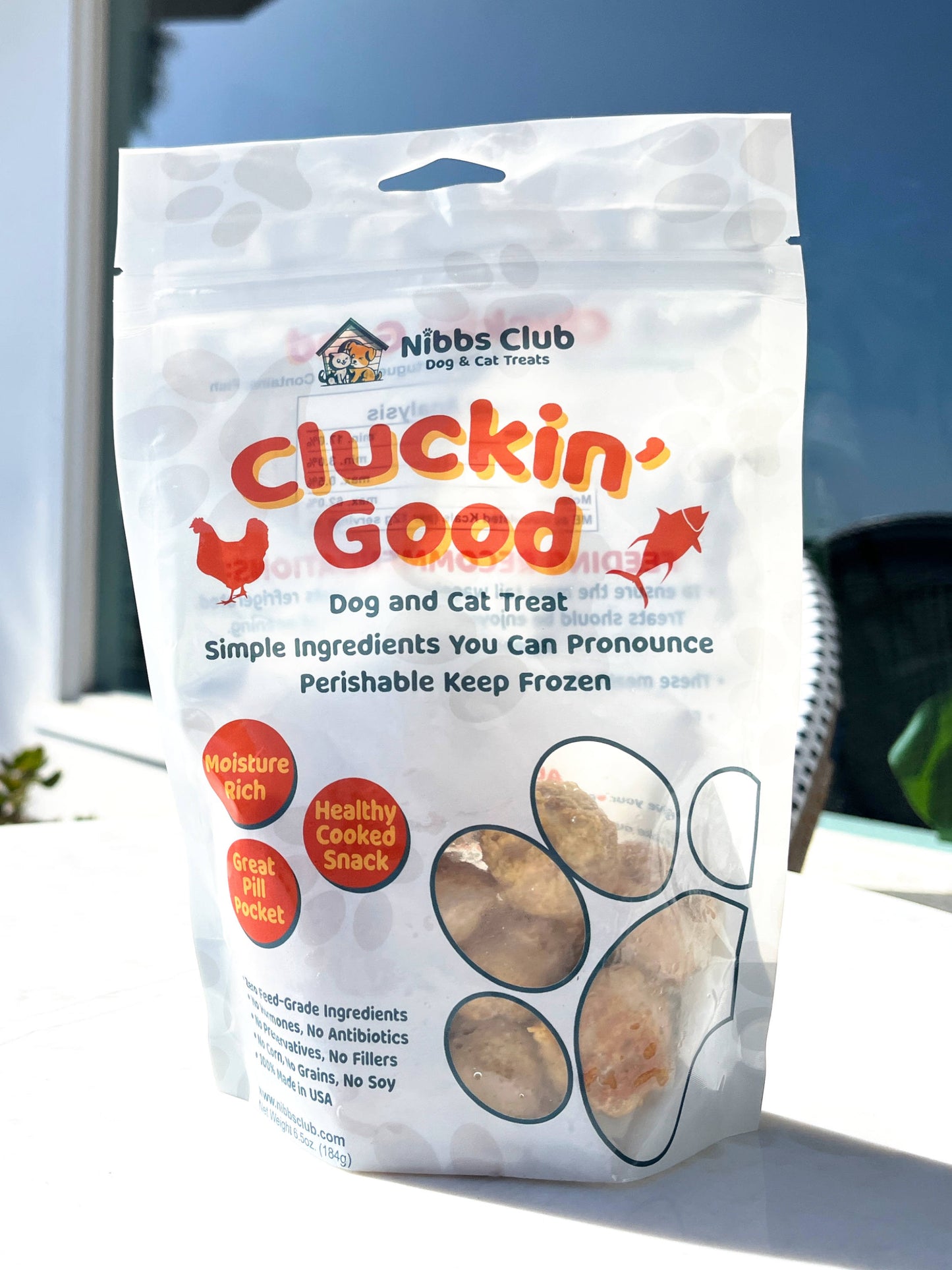 Cluckin' Good Chicken Balls Cat and Dog Treats – Nibbs Club